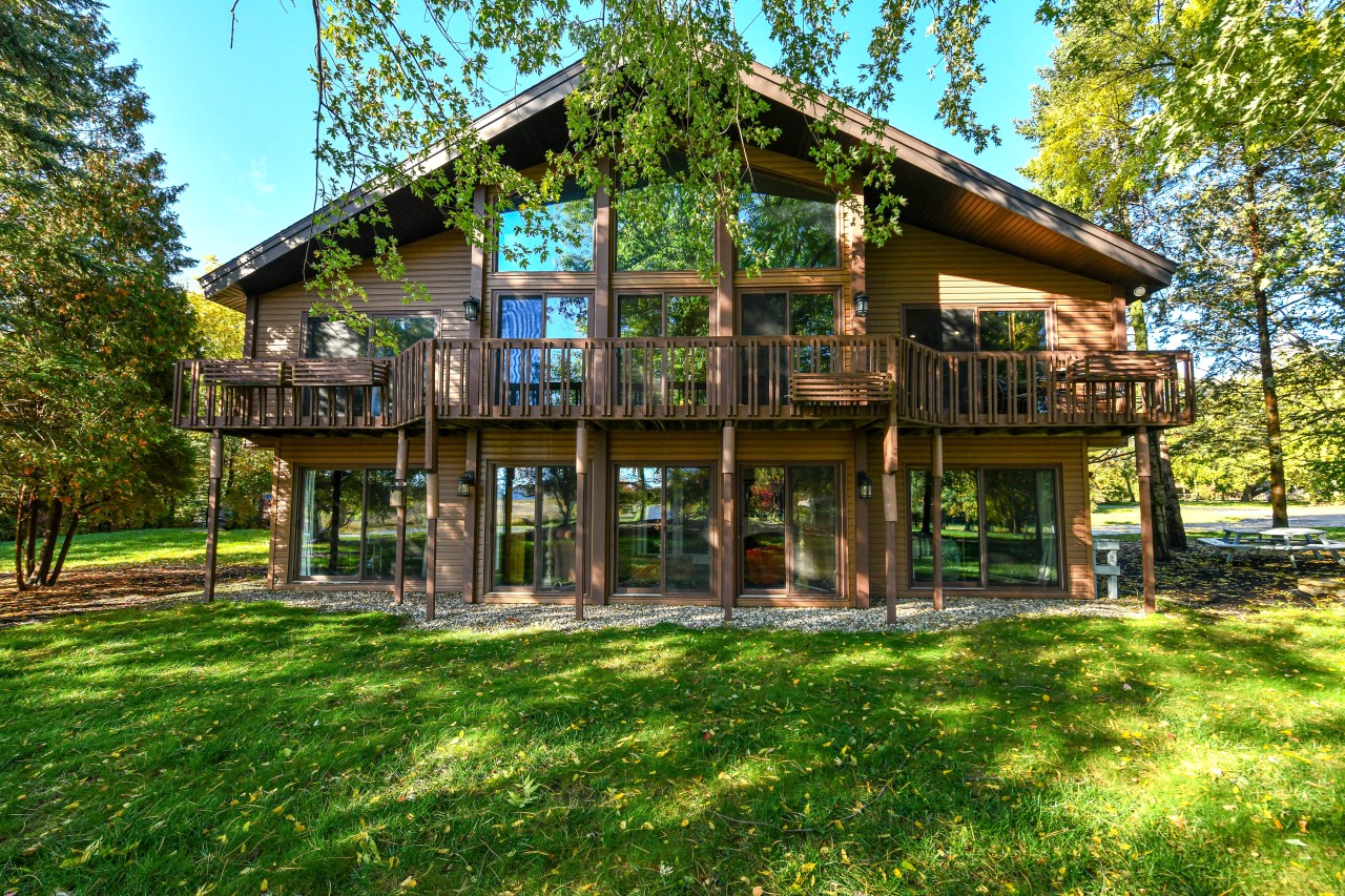 N2273 Piper Alley Lake Geneva Wi 53147 Compass