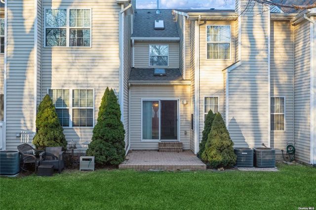 Kate Works, Real Estate Agent - Compass