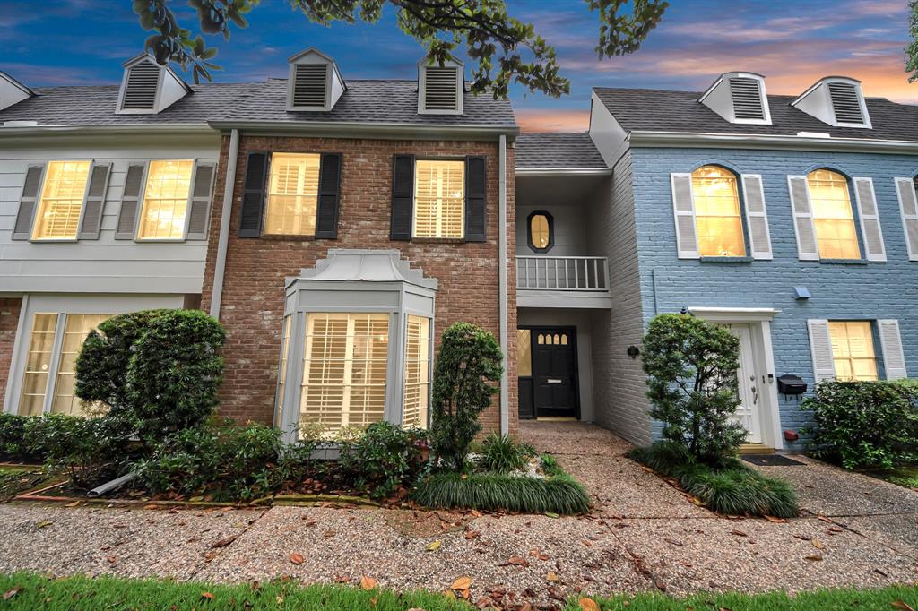 405 N Post Oak Ln, Unit 405, Houston, TX 77024 | MLS #55253362 | Compass