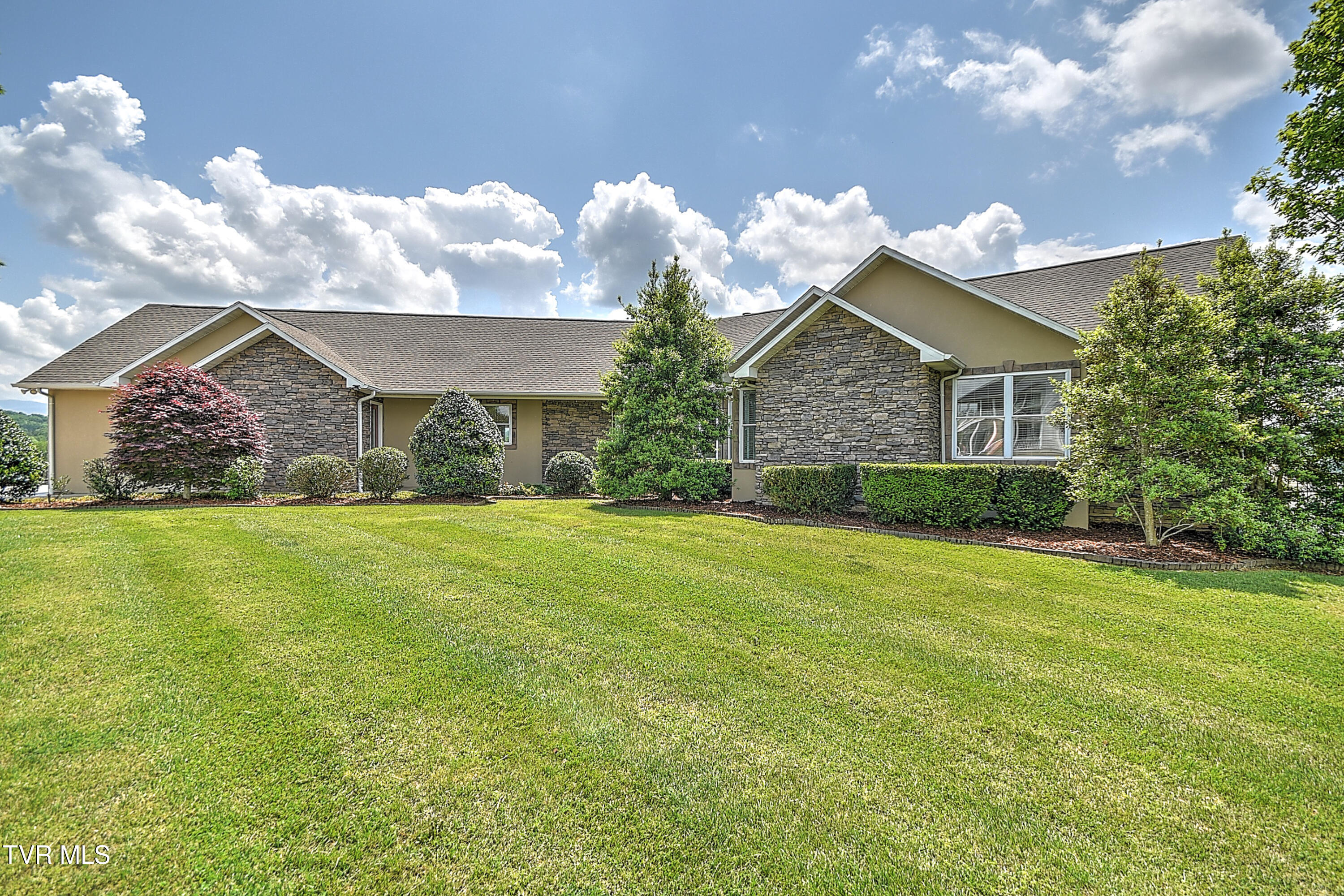 260 Dominique Ln, Greeneville, TN 37743 | MLS #9979748 | Compass