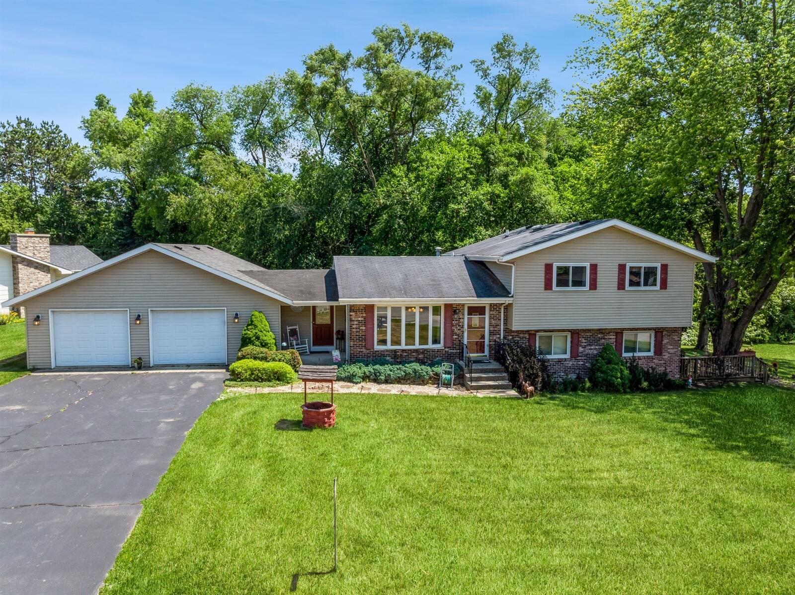 33015 75th St, Wheatland, WI 53105 | MLS #1925400 | Compass