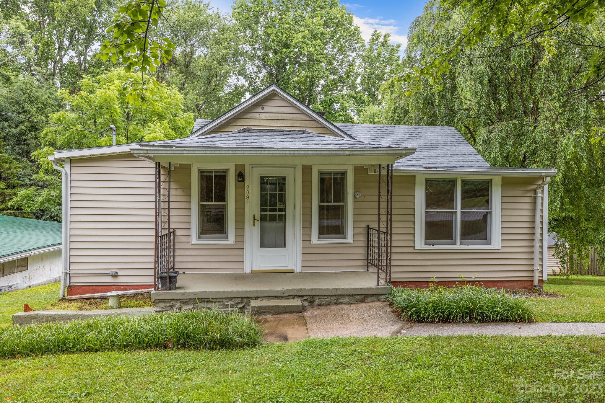 208 Appalachian Way, Asheville, NC 28806 | Compass