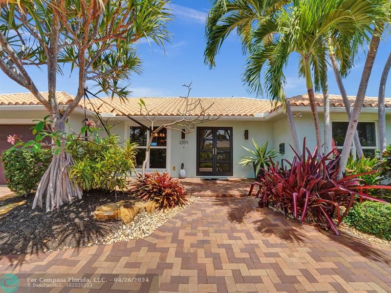 3209 Northeast 42nd Court, Fort Lauderdale, FL 33308 | Compass