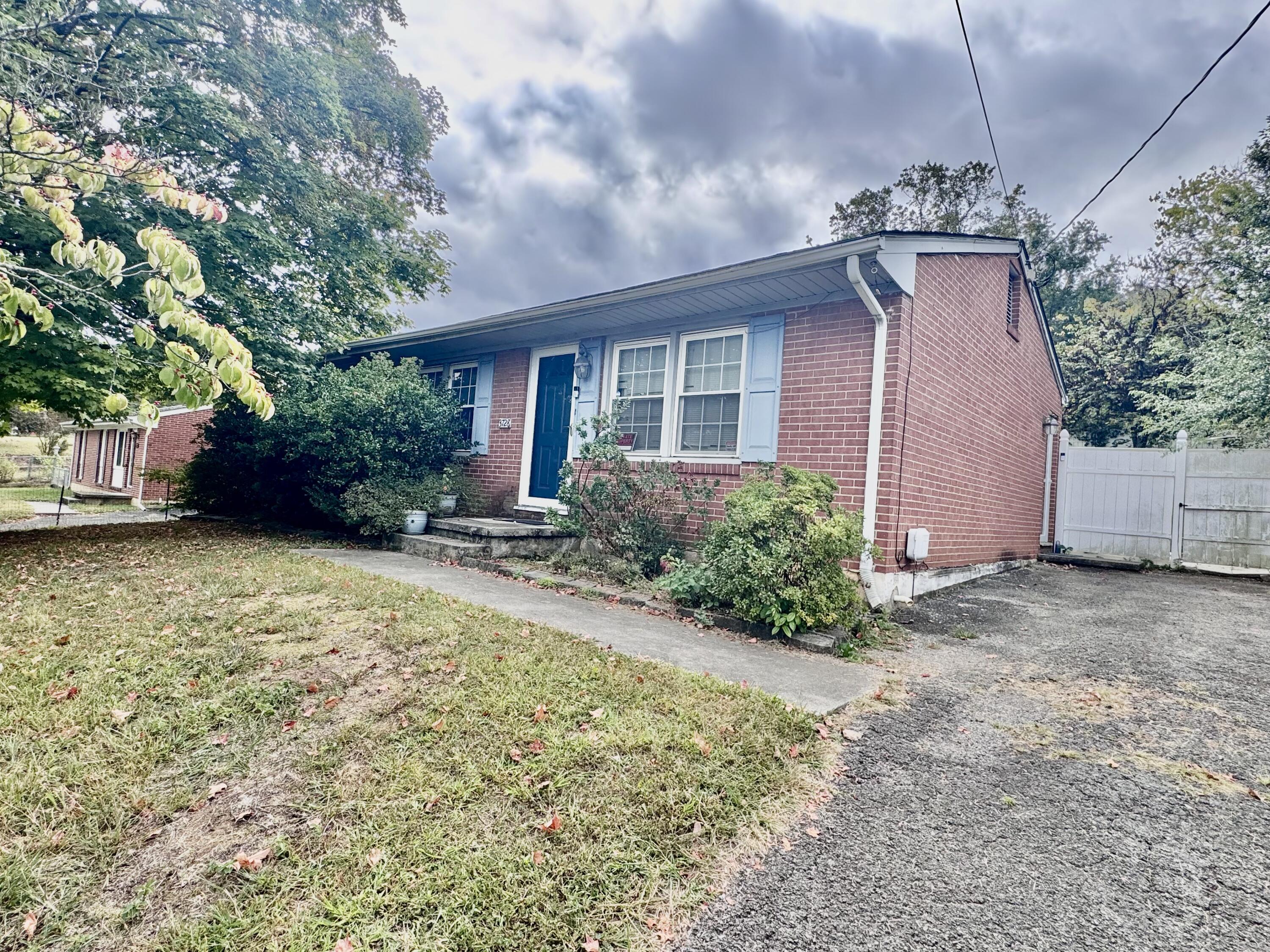 3728 Red Fox Dr NW, Roanoke, VA 24017 | Compass