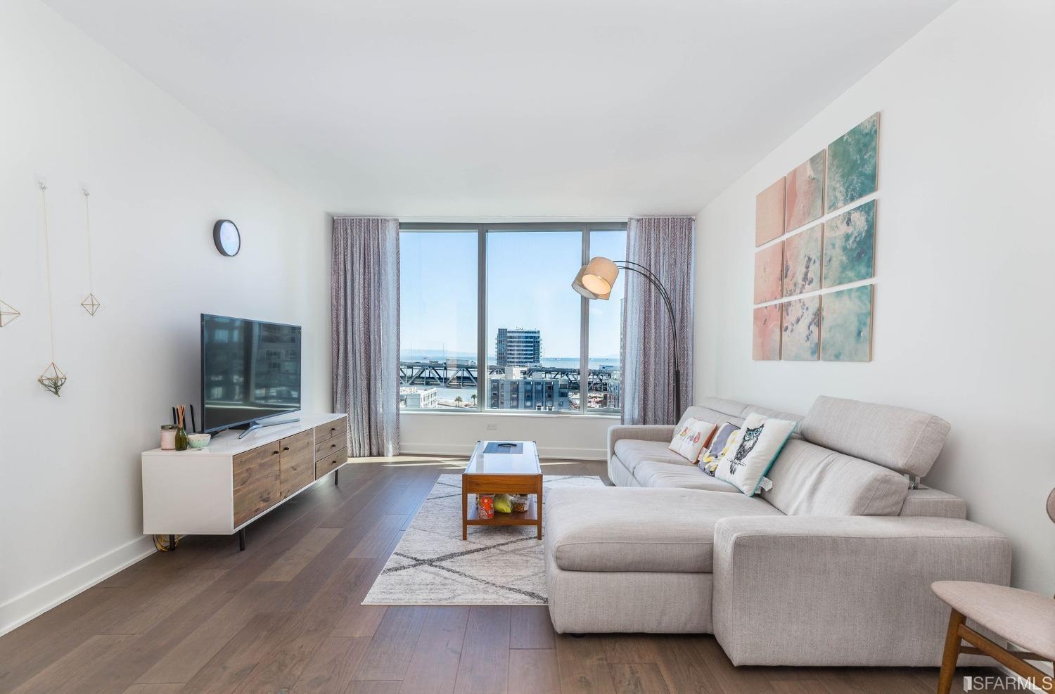201 Folsom Street, Unit 18F, San Francisco, CA 94105 | Compass