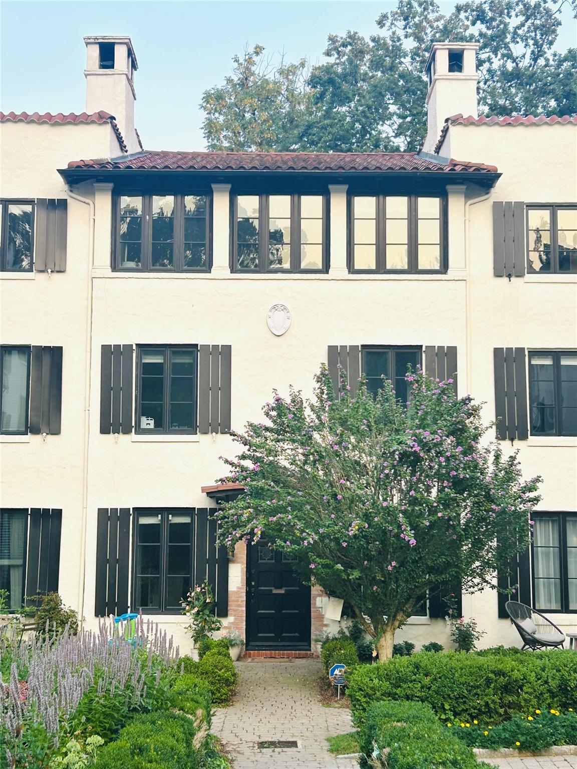 7 Park Ave Ter, Bronxville, NY 10708 | MLS #897654 | Compass