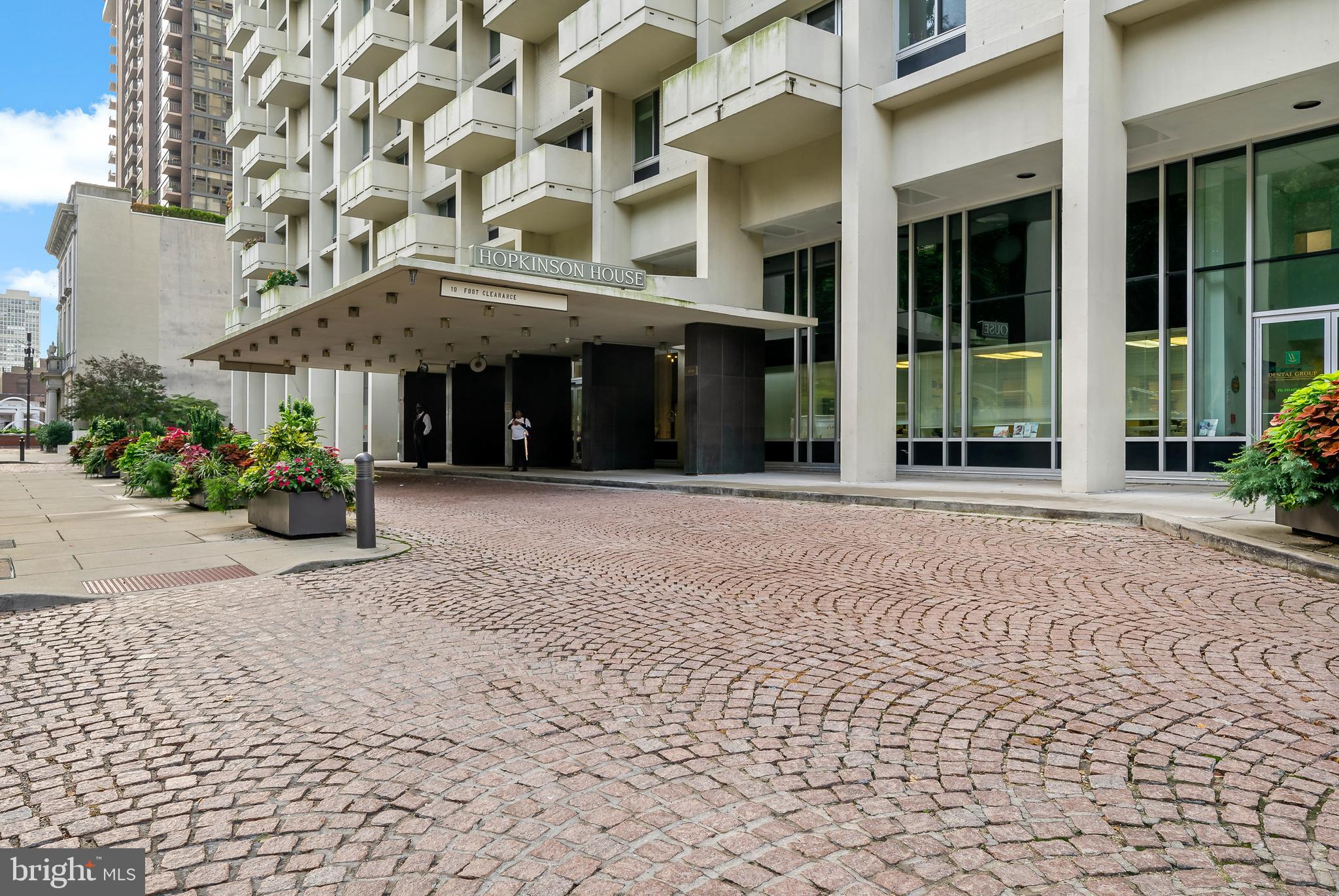 604 South Washington Square, Unit 2808, Philadelphia, PA 19106 | Compass