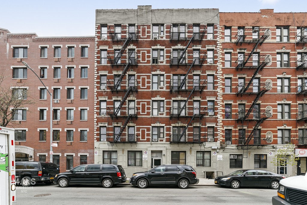 231 East 117th Street, Unit 6F | Compass