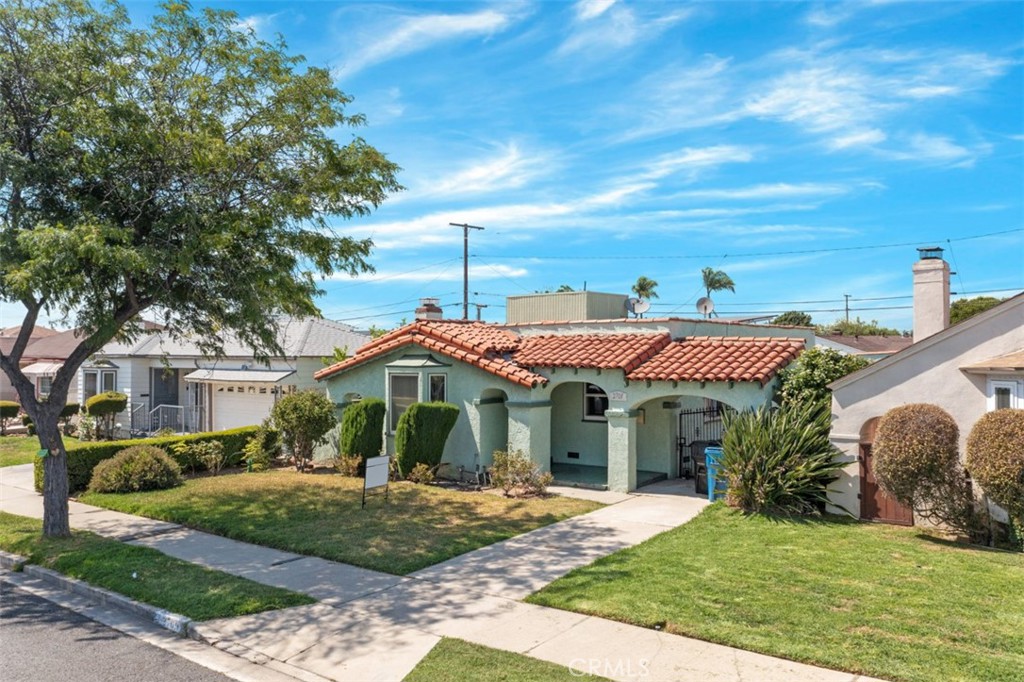 2709 West 85th Street, Inglewood, CA 90305 | Compass