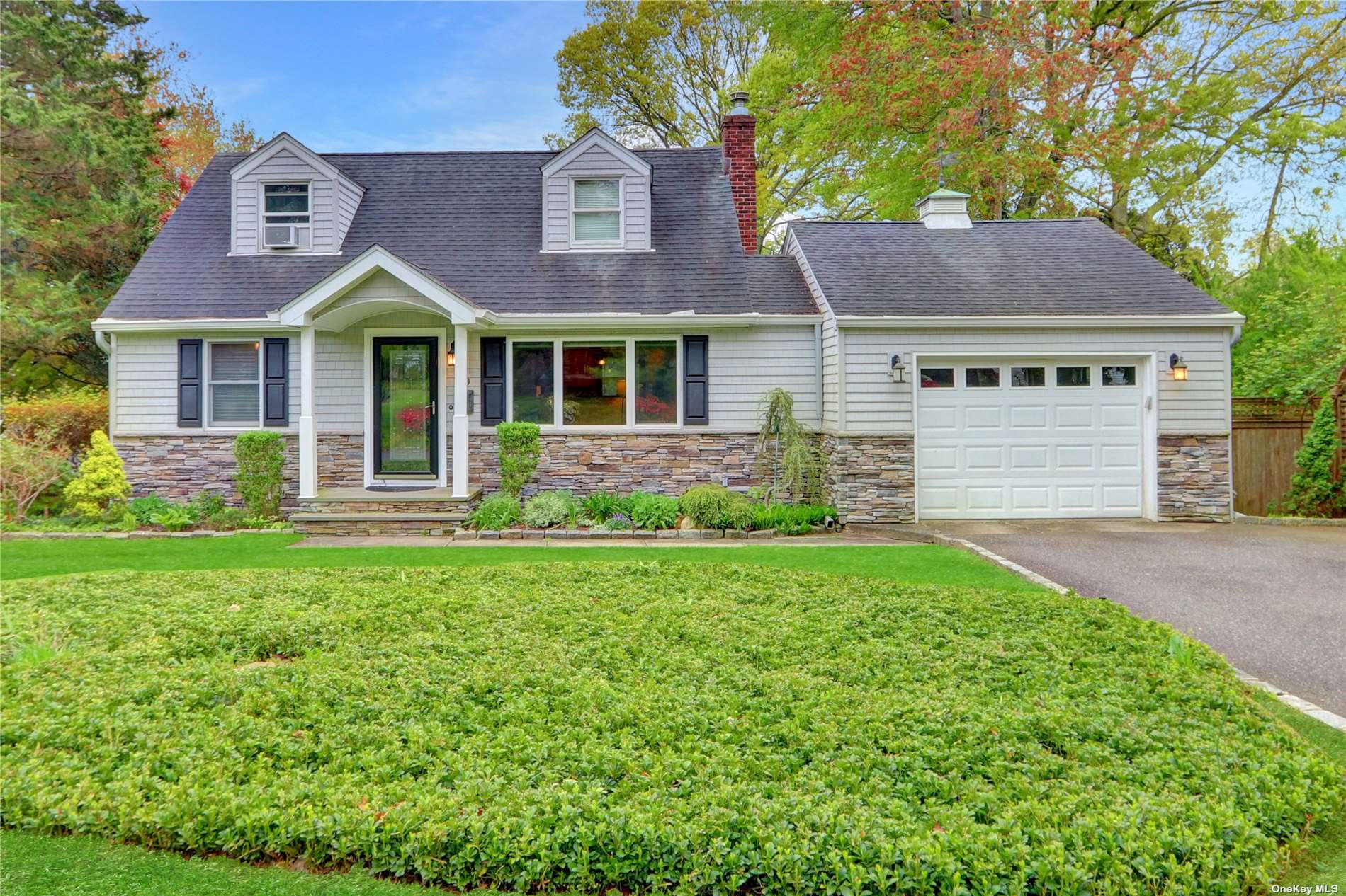 40 Schaefer Street, Huntington Station, NY 11746 | Compass