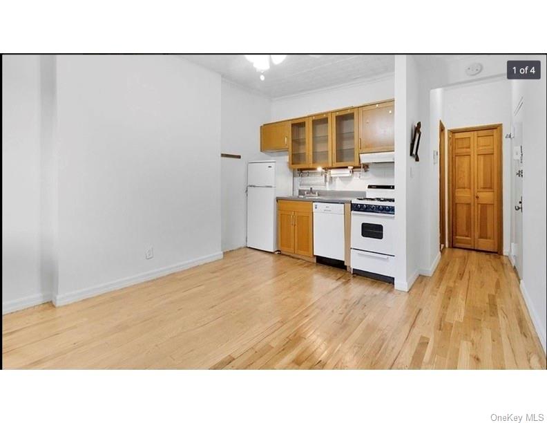 437 West 43rd Street, Unit 3R, Manhattan, NY 10036 | Compass