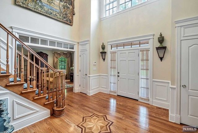 Diane Cookson, Real Estate Agent - Compass