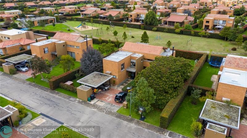 9 Hacienda Fontanar Chia Colombia, Fort Lauderdale, DE 33327 | Compass