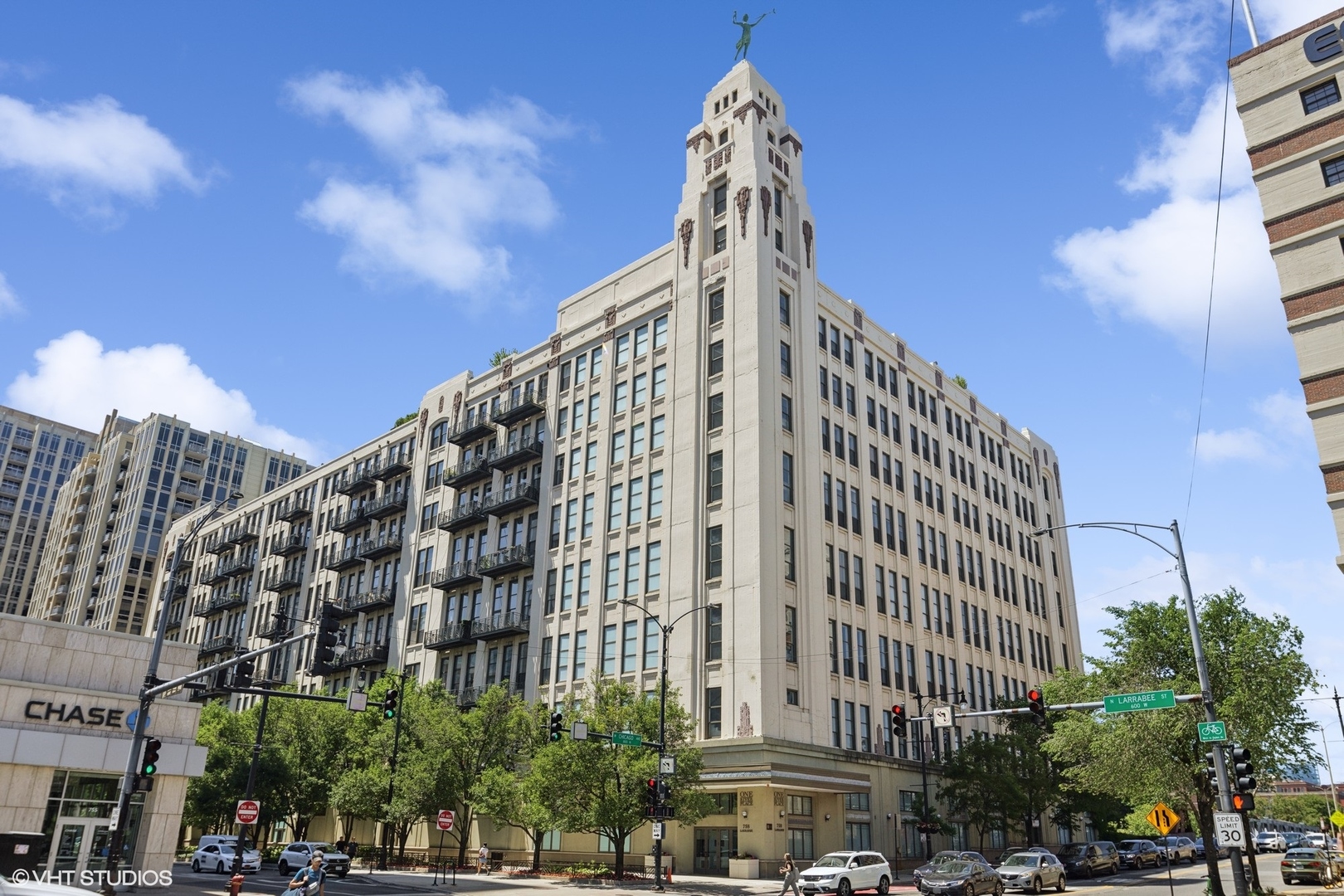 758 North Larrabee Street, Unit 226, Chicago, IL 60654 | Compass