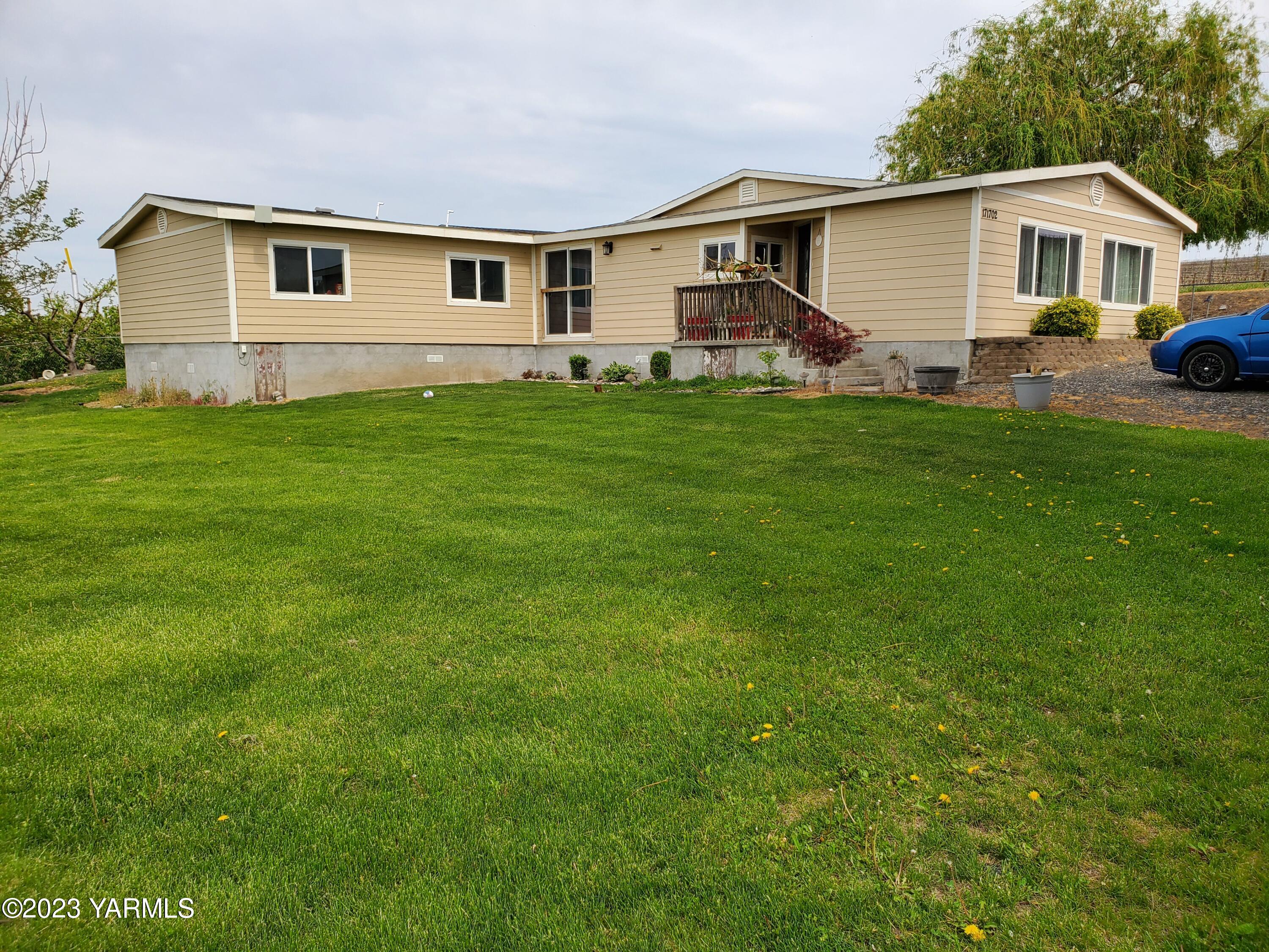 171702 Olsen Road, Grandview, WA 98930 | Compass
