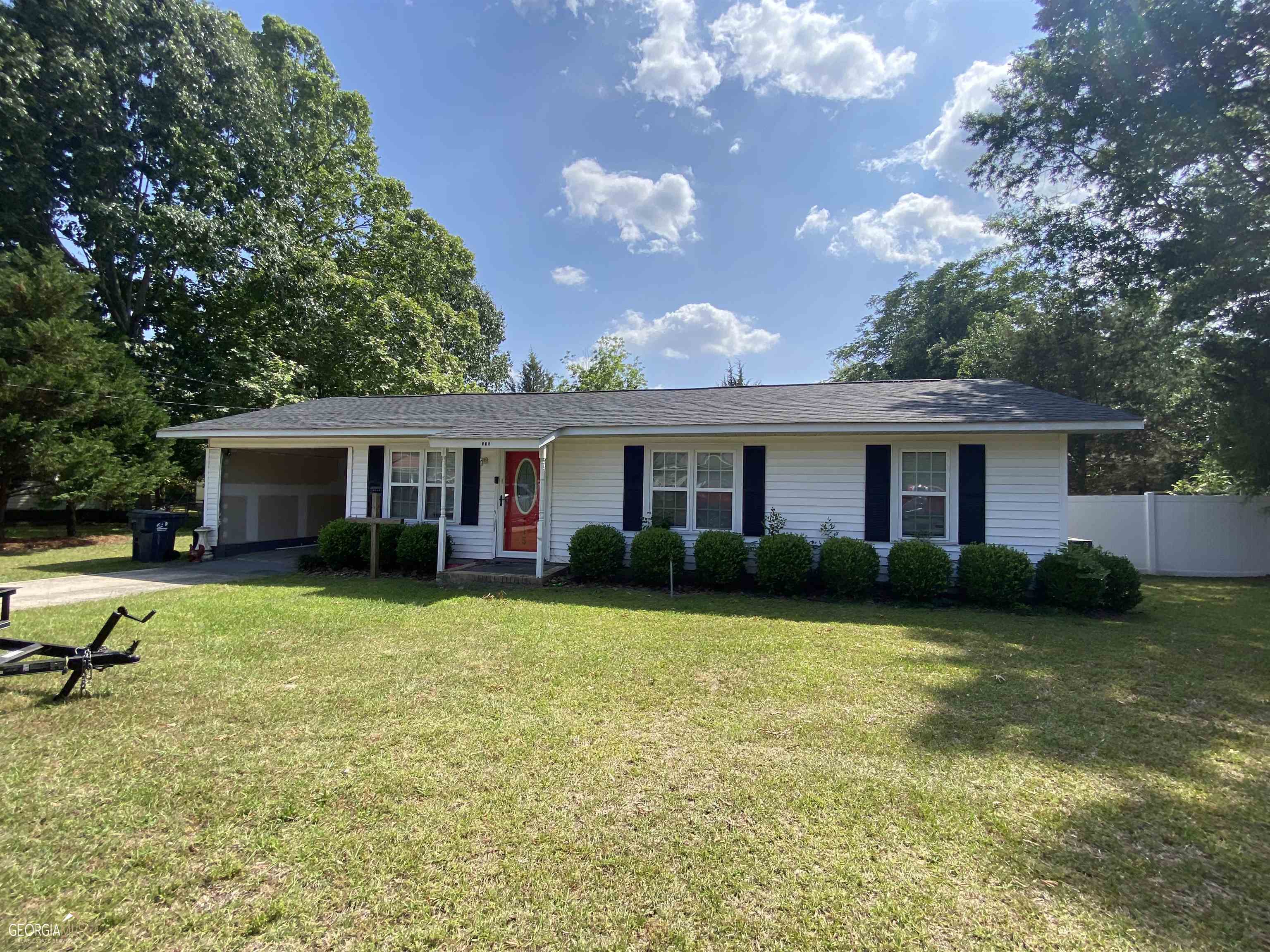 115 Diane Street, Cochran, GA 31014 | Compass
