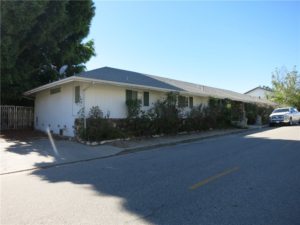 911 Linda Flora Drive, Los Angeles, CA 90049 | Compass