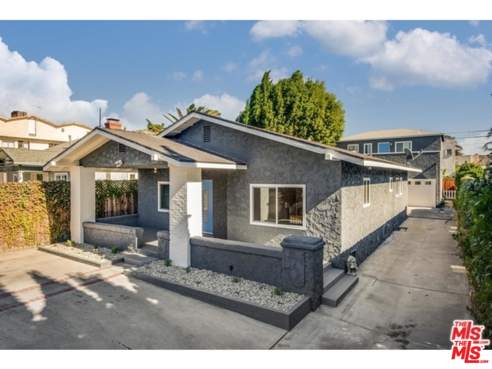 838 North Ridgewood Place, Los Angeles, CA 90038 | Compass