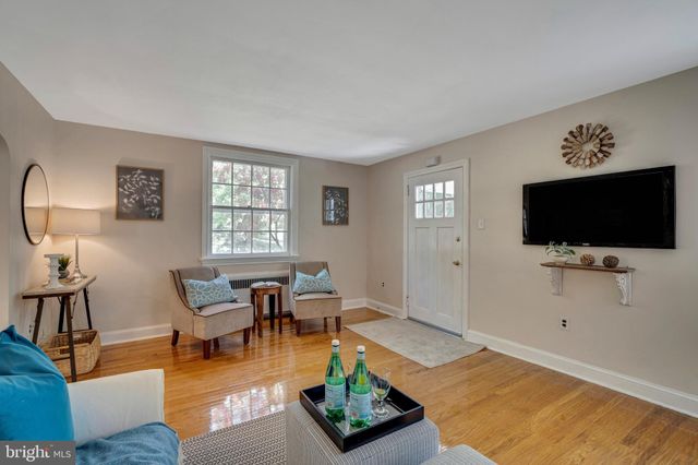 Stephanie Coho, Real Estate Agent - Compass