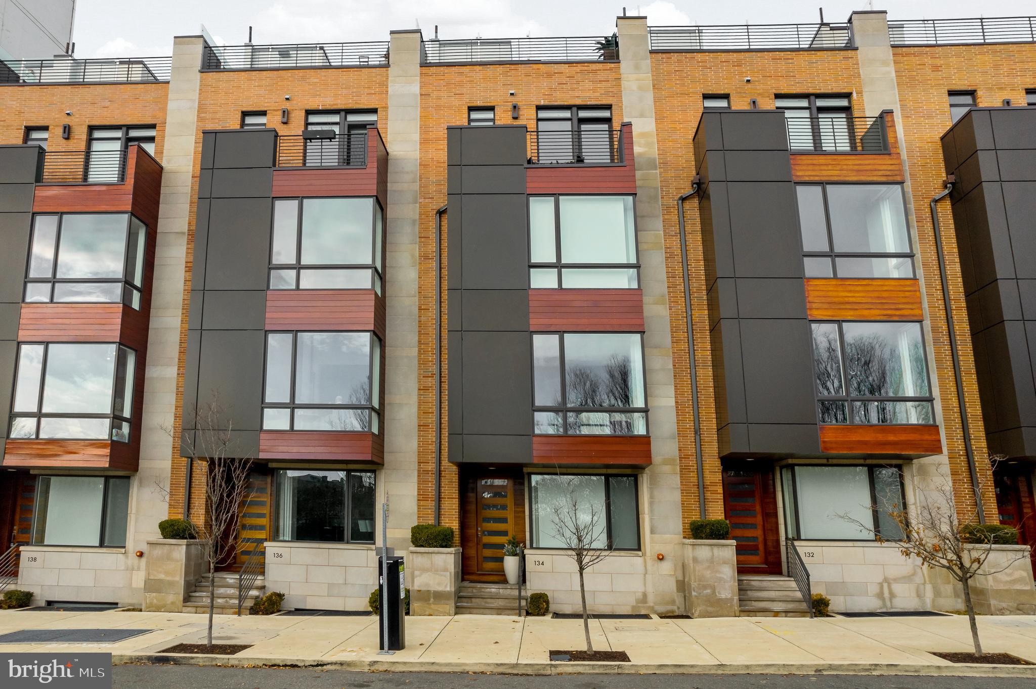 134 South Front Street, Philadelphia, PA 19106 | Compass