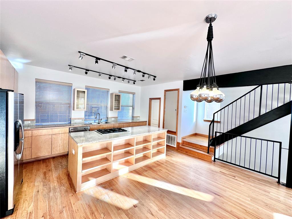 98 Drew Street, Unit D, Houston, TX 77006 | Compass
