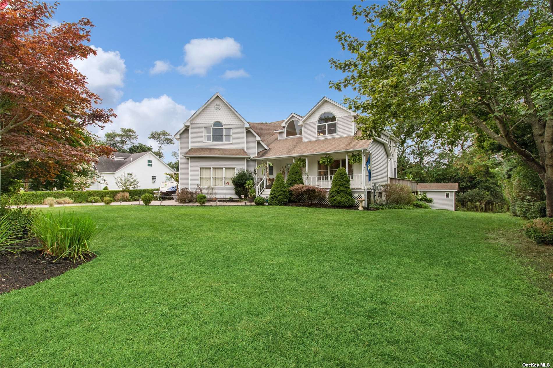 16 Egret Way, Center Moriches, NY 11934 | Compass