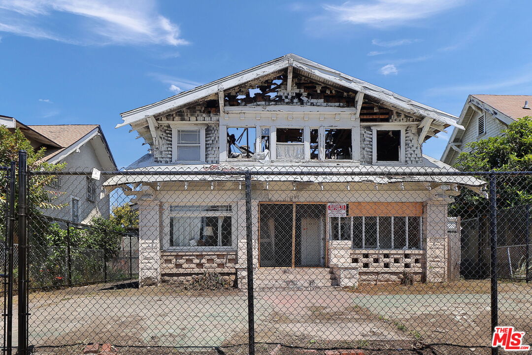 1107 West 41st Place, Los Angeles, CA 90037 | Compass