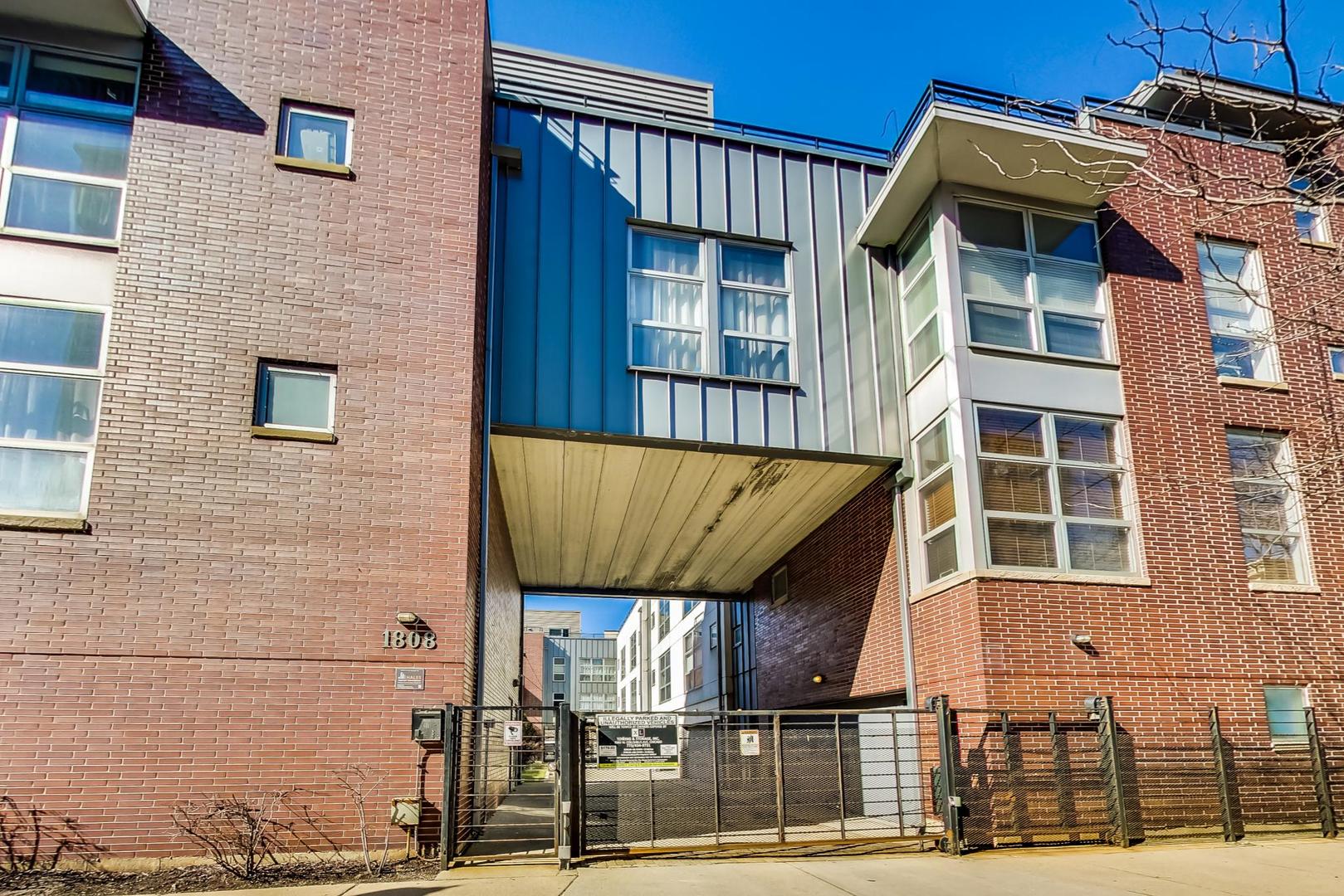 1808 South Michigan Avenue, Unit 17, Chicago, IL 60616 | Compass