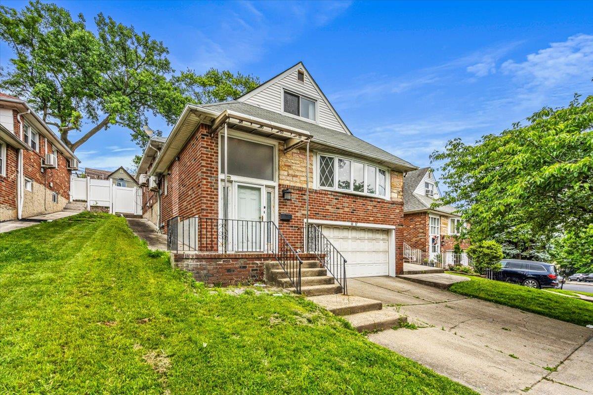 68-07 Little Neck Parkway | Compass