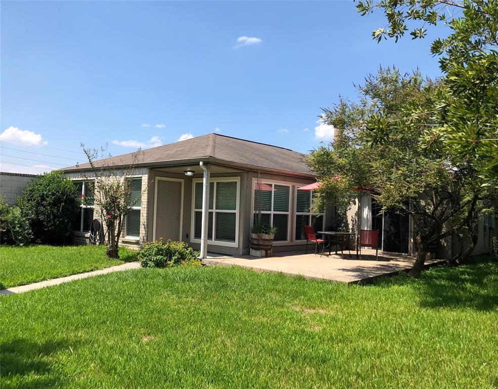 8347 Windy Oaks Drive, Houston, TX 77040 | Compass