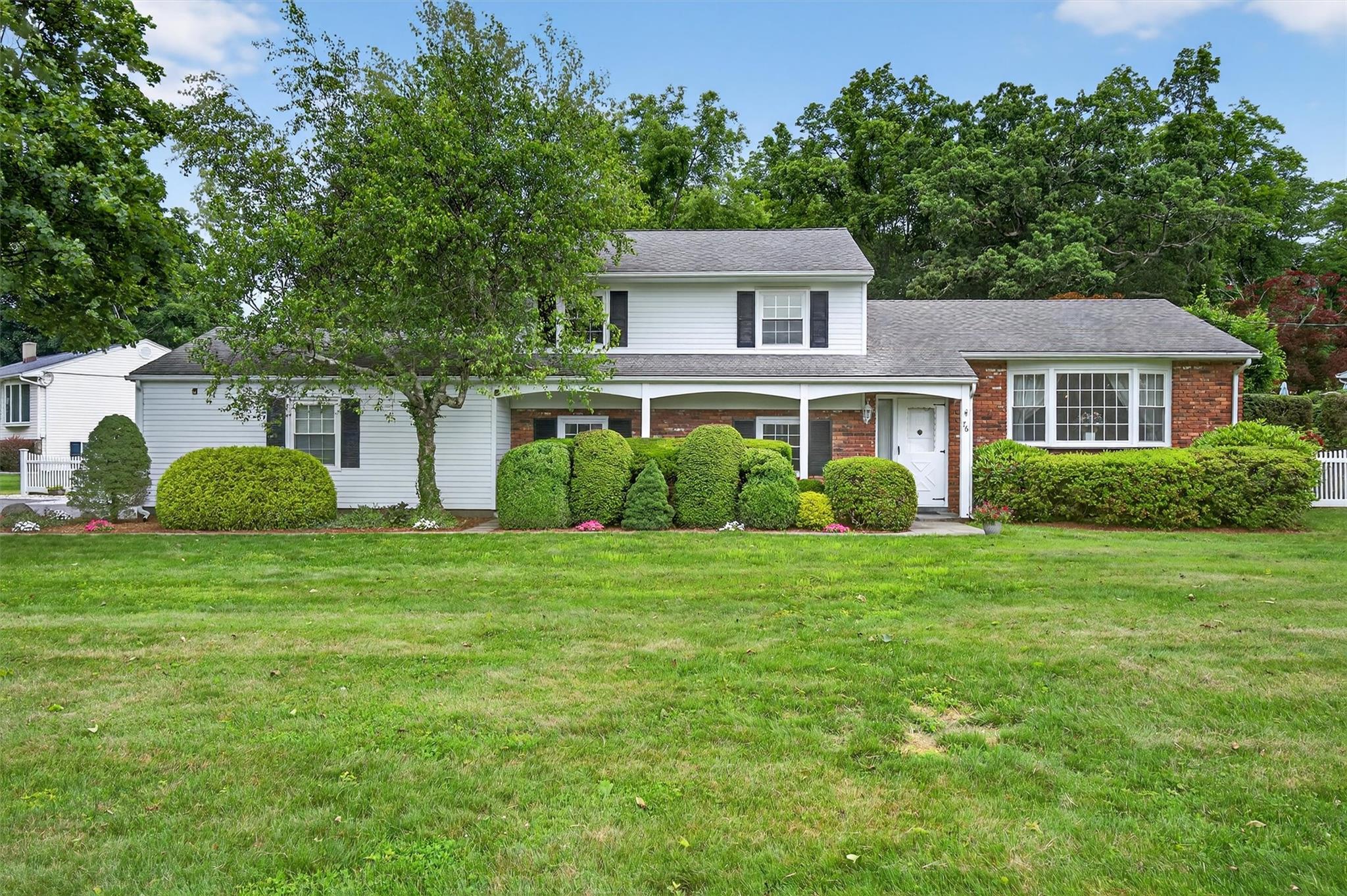 76 Red Mills Rd, Mahopac, NY 10541 | MLS #879003 | Compass