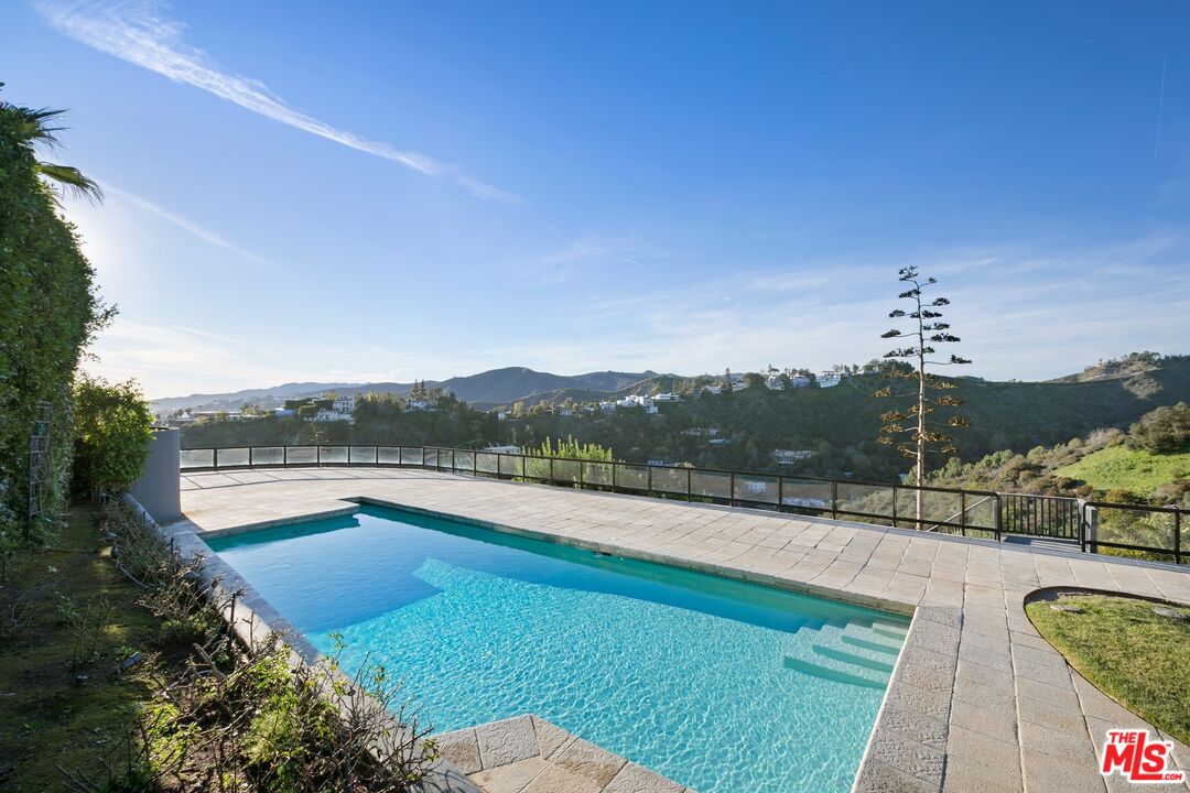 1047 Somera Road, Los Angeles, CA 90077 | Compass