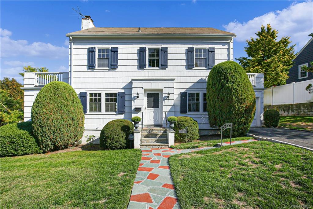 15 Stratford Road, Scarsdale, NY 10583 | Compass