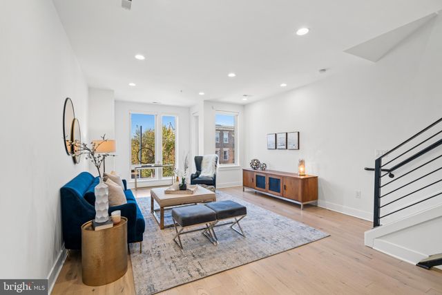 Karen Kelly, Real Estate Agent - Compass