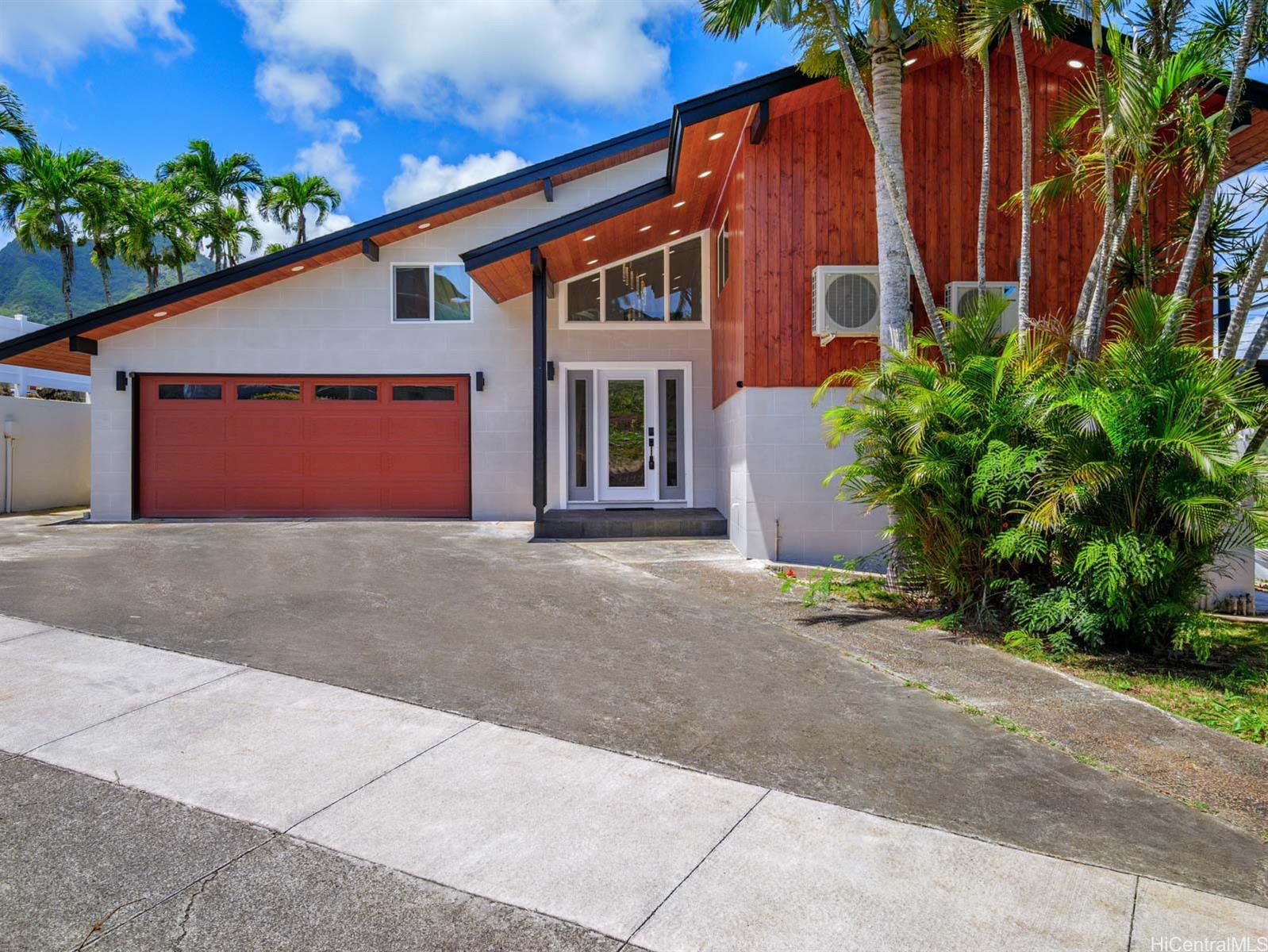 1340 Aupupu Street, Kailua, HI 96734 | Compass