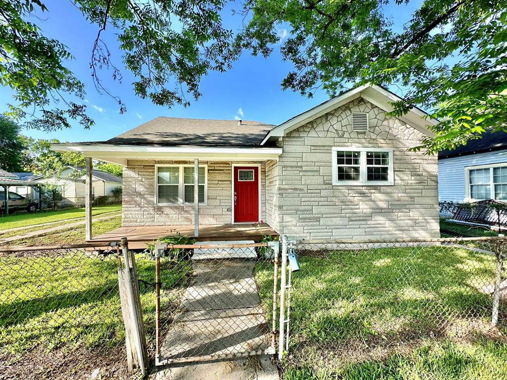 7125 Ave East, Houston, TX 77011 | Compass