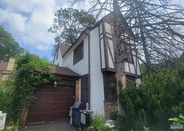 213 Heywood Avenue, Orange, NJ 07050 | Compass