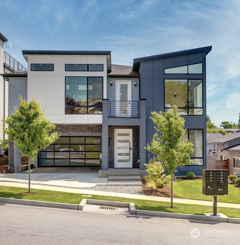 991 North 33rd Place, Renton, WA 98056 | Compass