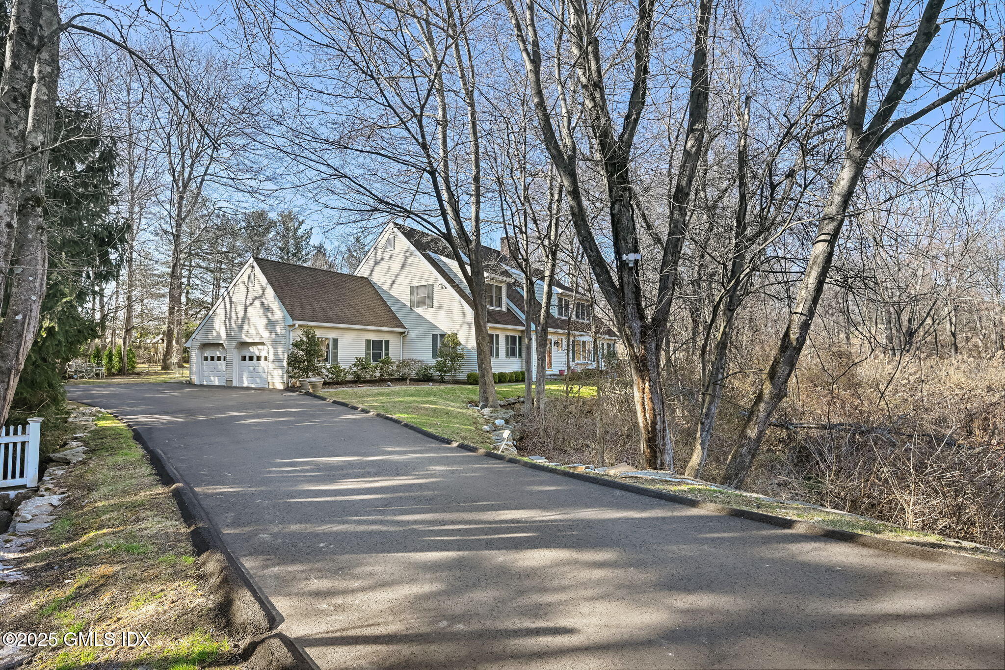 7 Roberta Ln, Greenwich, CT 06830 | MLS #122333 | Compass