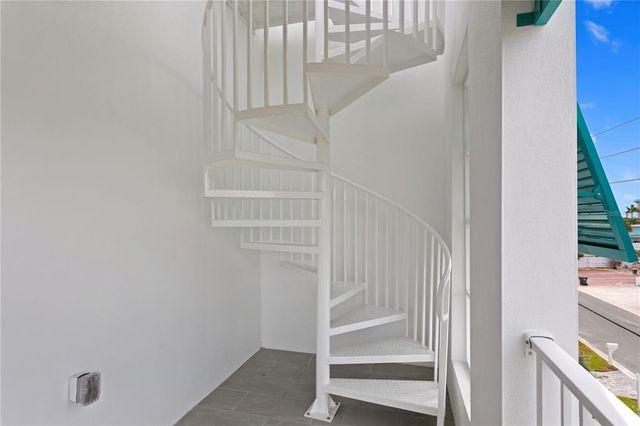 Eric Dungy, Real Estate Agent - Compass