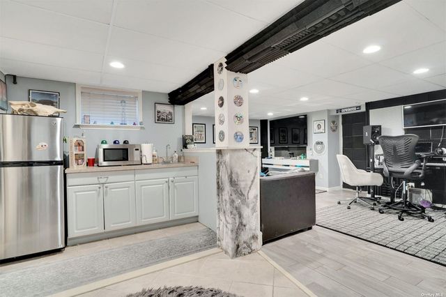 Elena Galluzzo, Real Estate Agent - Compass