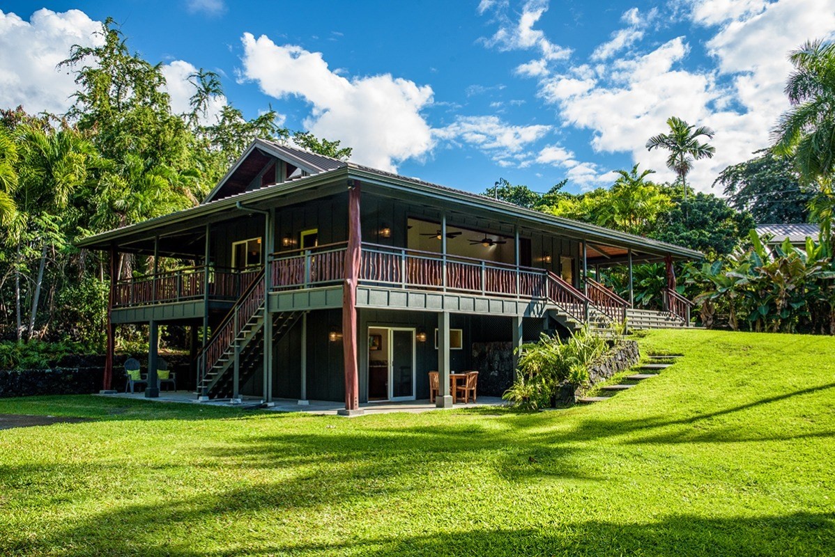 83-6018 Kahauloa Road, Captain Cook, HI 96704 | Compass