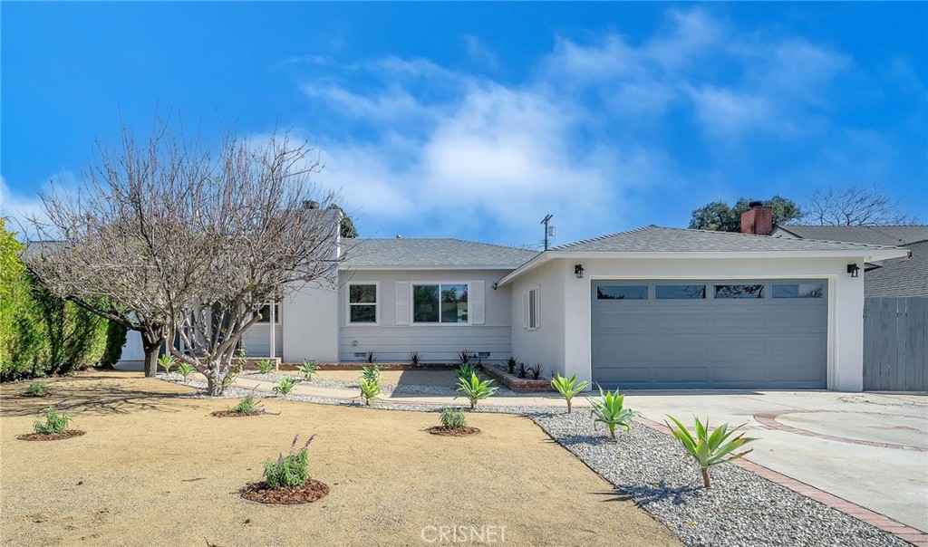 Lake Balboa In Encino