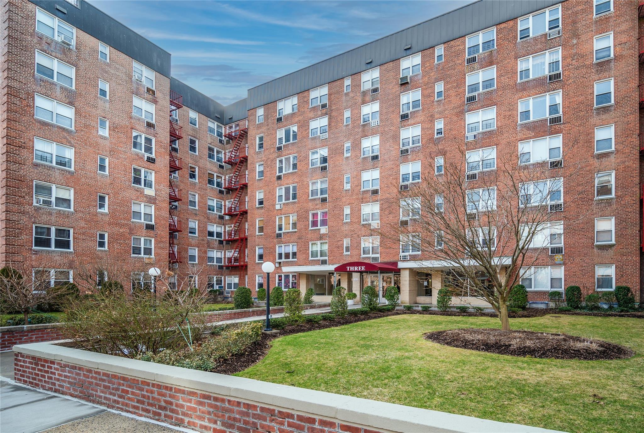 3 Sadore Ln, Unit 1K, Yonkers, NY 10710 | MLS #826792 | Compass