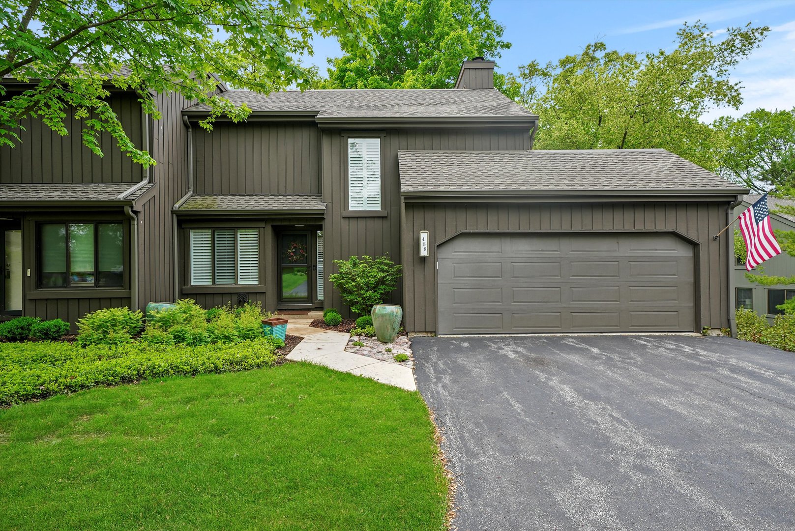 488 Woodview Road, Lake Barrington, IL 60010 | Compass