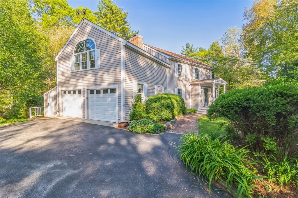 4 Stuart Road, Rochester, MA 02770 | Compass