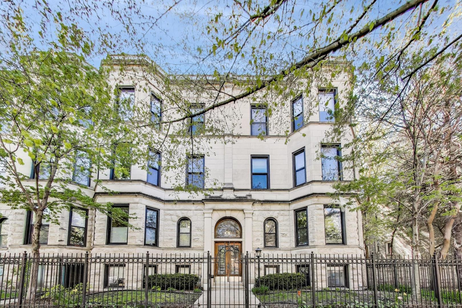 3824 N Fremont St, Unit 3S, Chicago, IL 60613 | MLS #12363761 | Compass