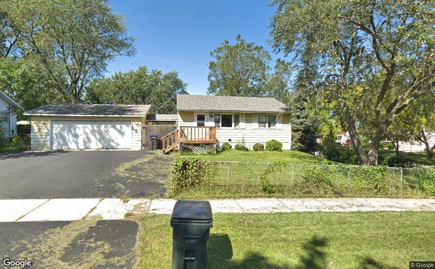 2400 Huron Rd, Waukegan, IL 60087