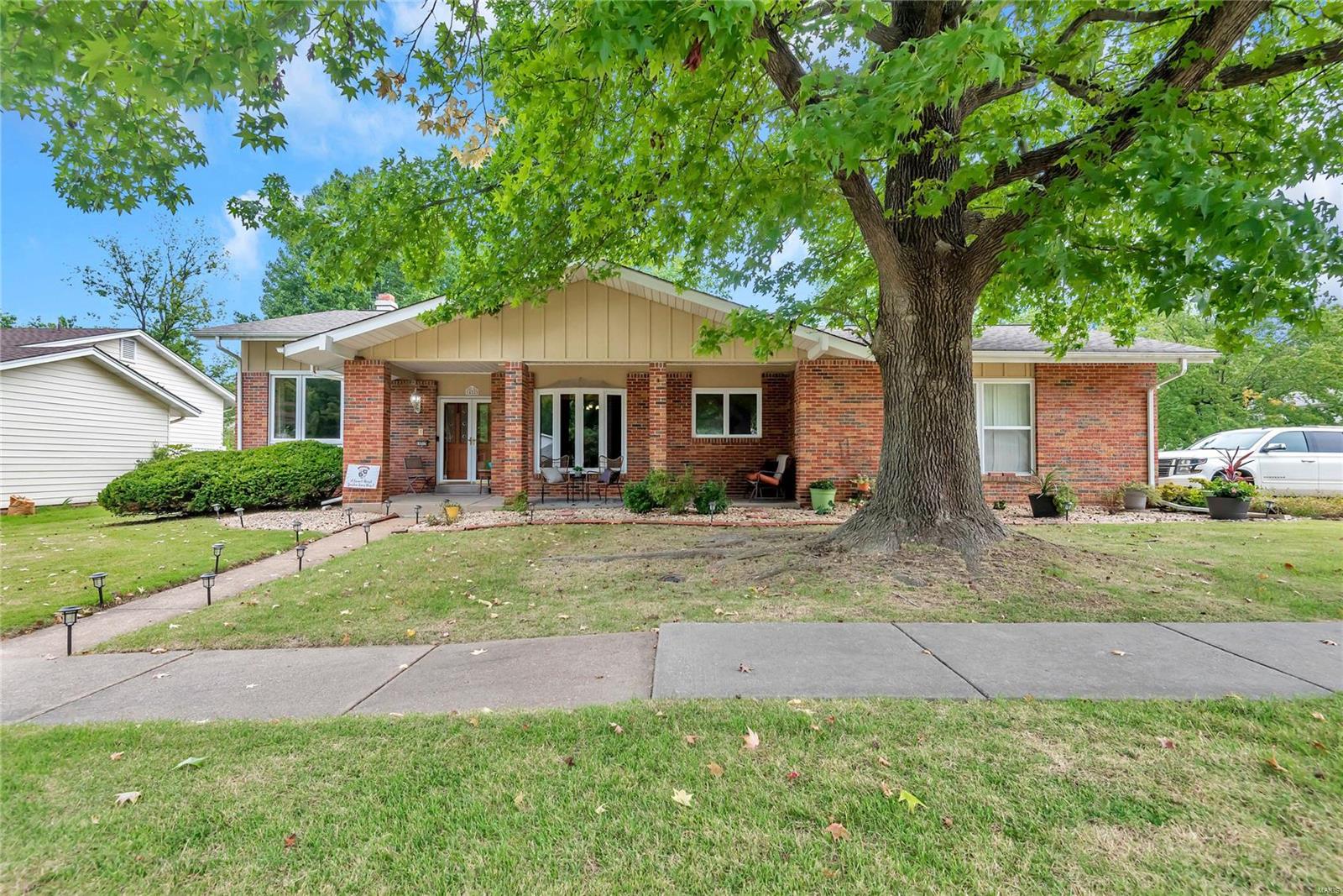 14525 Avocado Lane, Florissant, MO 63034 | Compass