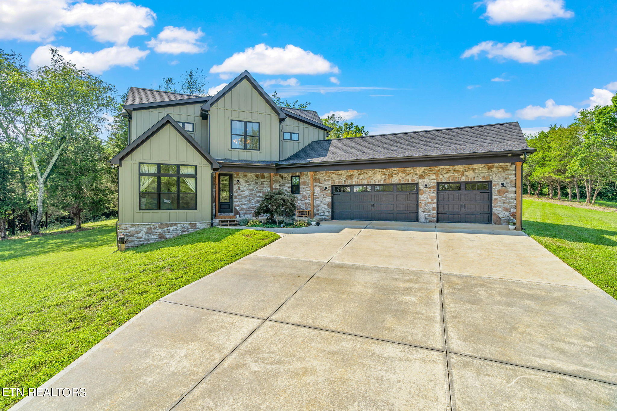2101 Wilson Rd, Lenoir City, TN 37772 | MLS #1273480 | Compass